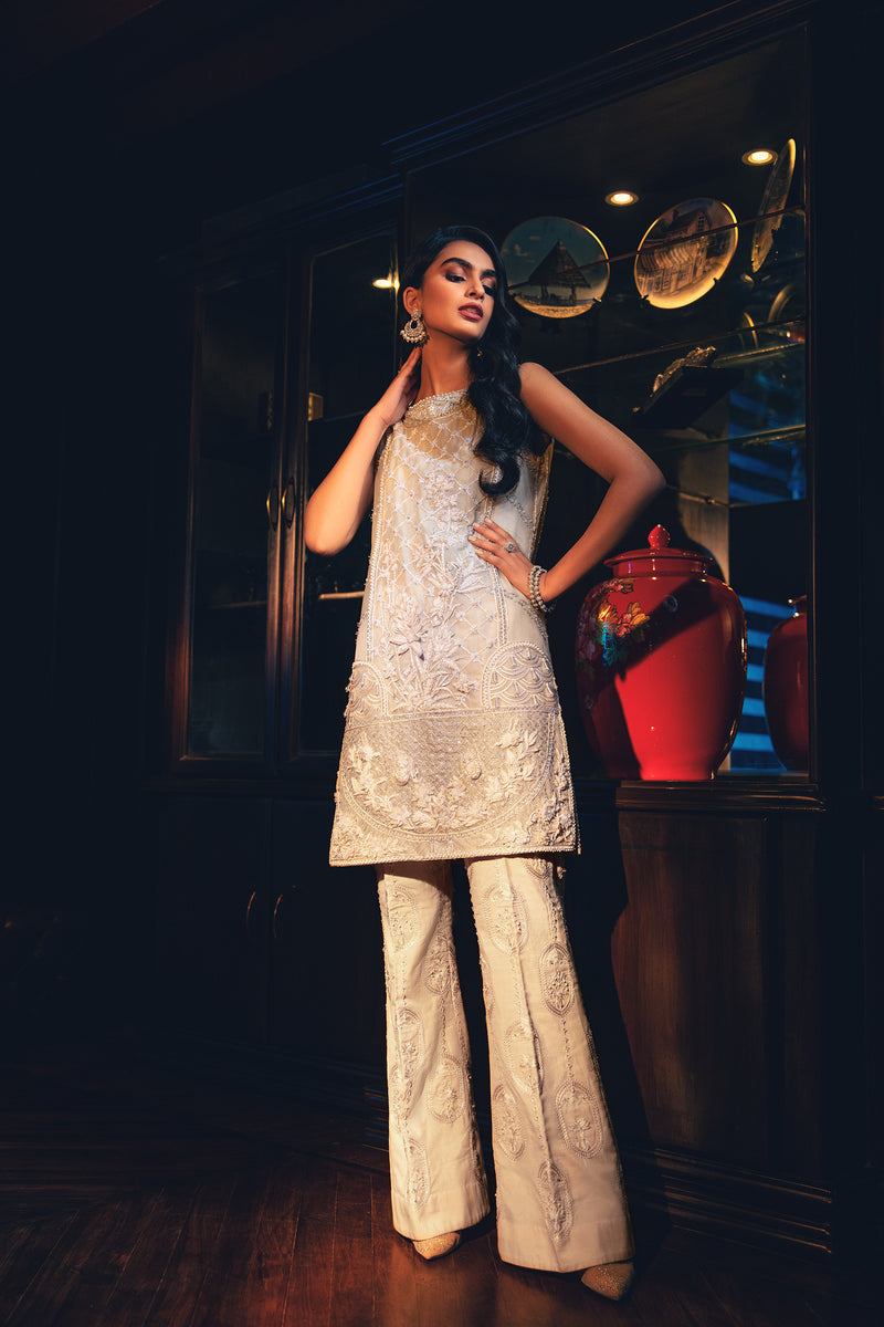 QUARTZ – Erum Khan Store